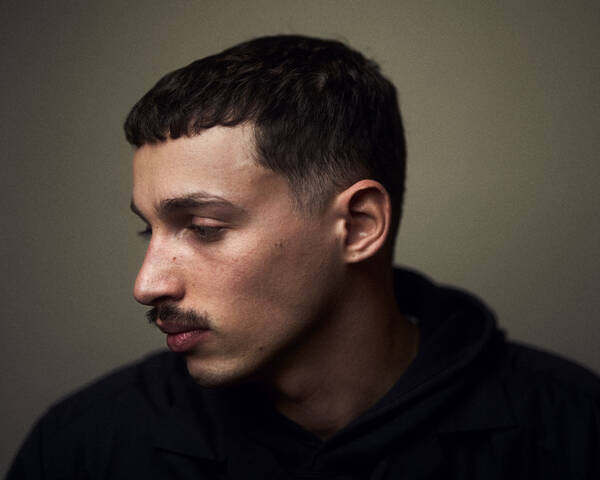 Marouane Bakhti raconte une jeunesse française dans "Comment sortir du ...